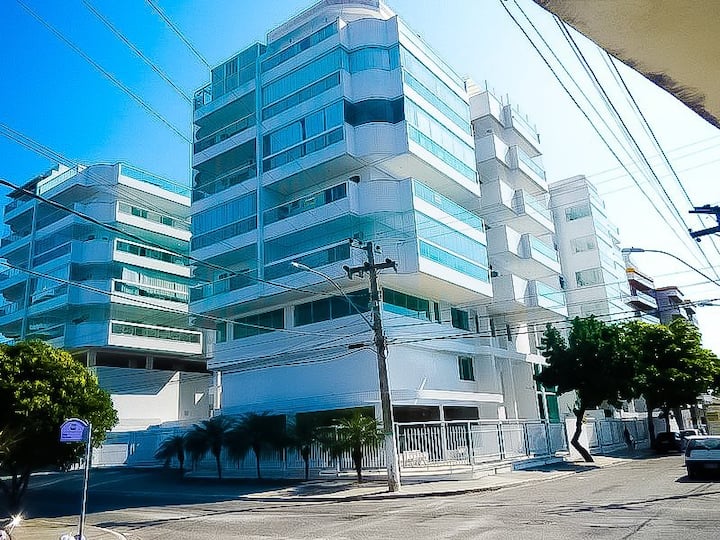 Apto Em Cabo Frio, Com Lazer E 2 Vagas De Garagem. - Cabo Frio