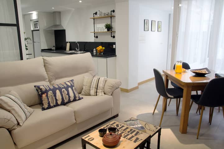 Apartamento Semisótano Al Lado De La Catedral - Granada