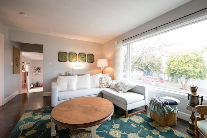 Charming Cozy Condo In Noe Valley! - San Francisco, CA