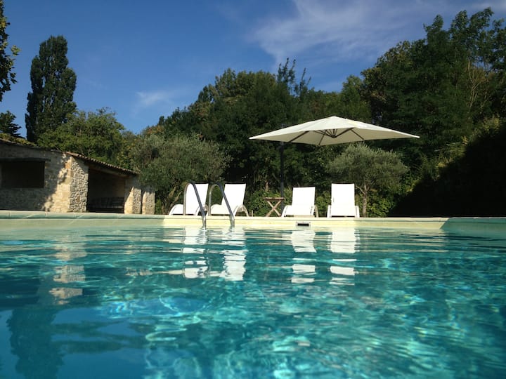 Luxury Authentic Renovated 18th Century Farmhouse - Drôme