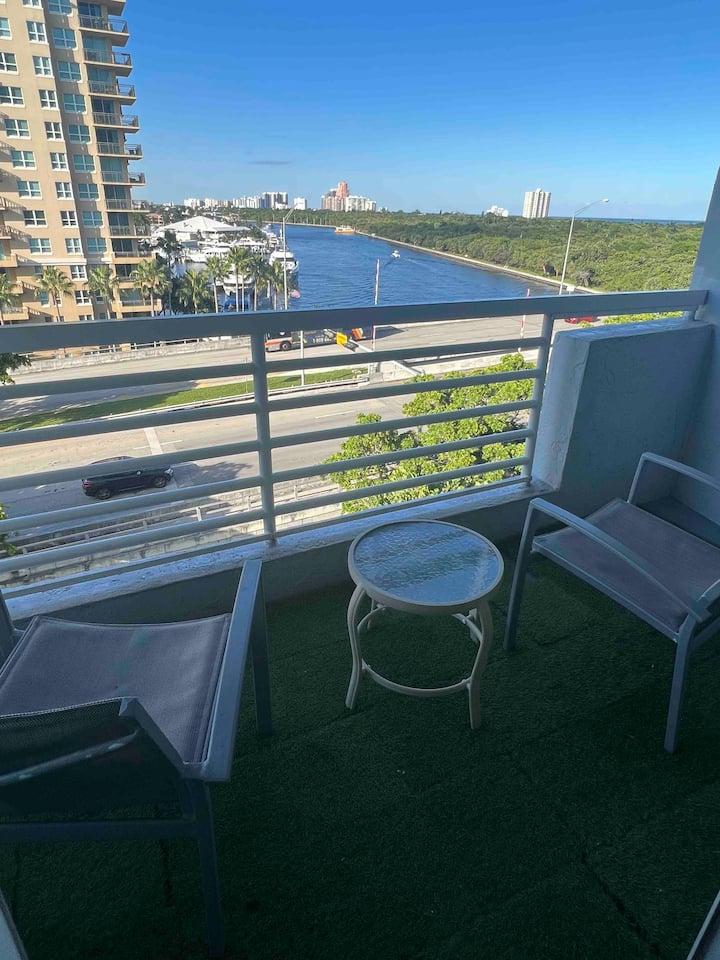 Waterfront Hotel Intercoastal Near Cruises Ships - Fort Lauderdale