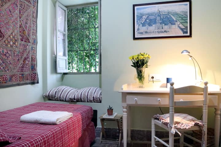 Familyhouse: Habitacion Vistas Al Jardin Privado - Córdoba, Espagne