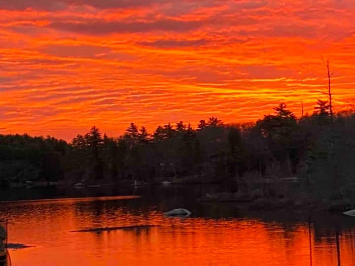 Paradise On The Pond - Bradford, NH