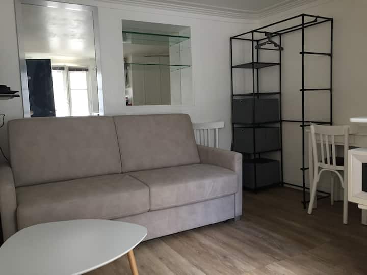 Charming Tiny Studio In The Center Of Paris - Paris