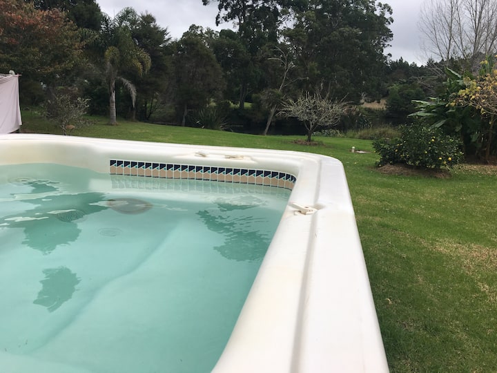 Riverside Retreat - Kerikeri