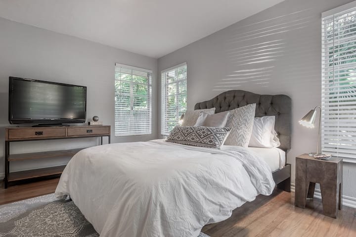 Cozy Brickhouse In Seminole Heights *Tampa* - Pinellas County, FL