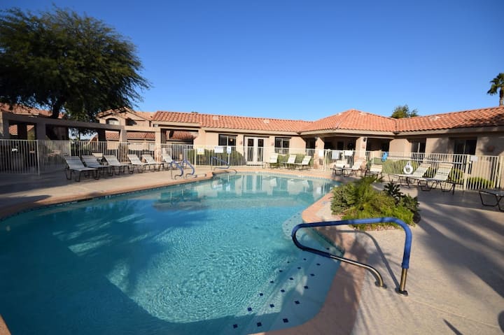 Stunning Gated Condo Within A Private Golf Course - Mesa, AZ