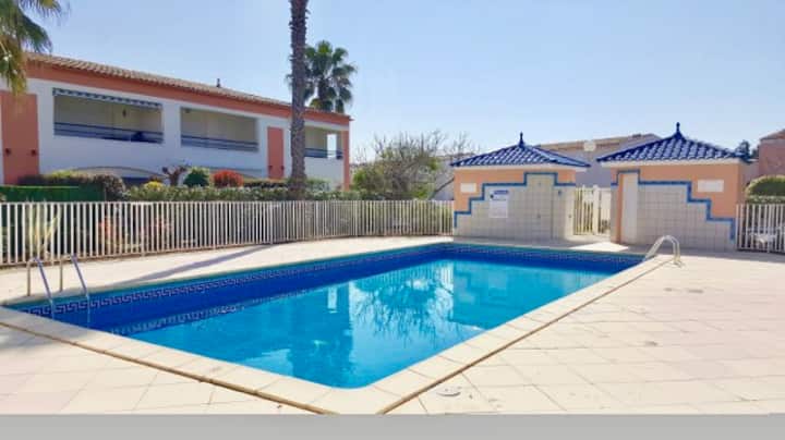 Beautiful 6 Person Apartment With 2 Terraces - Agde