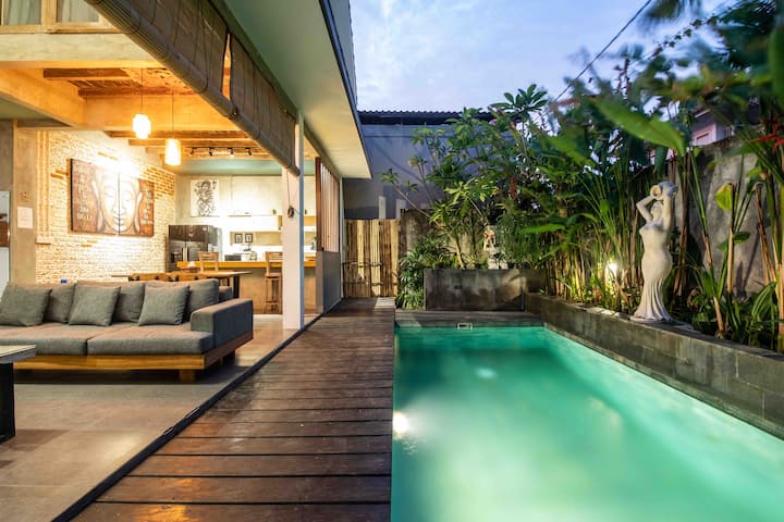 Chic Stylish 3br Villa Walk To Central Canggu - Canggu