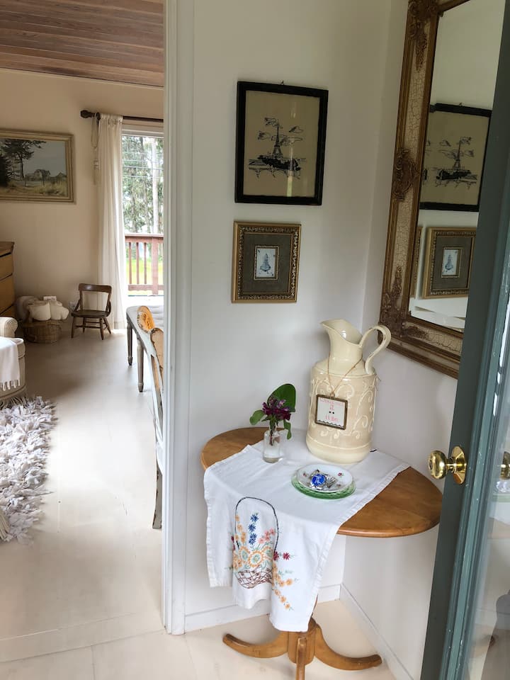 Oakwood Boutique Room Ocean View - Mendocino, CA