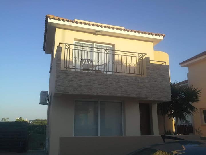 Cosy 3 Bed Cynthiana Villa 5 Near Kapparis Beaches - Protaras