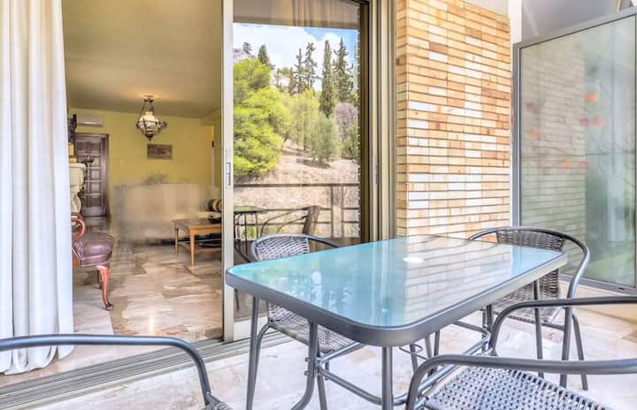 Unique 164sq Spacious 3bdr/2bath Mouson-filopappou - Atene