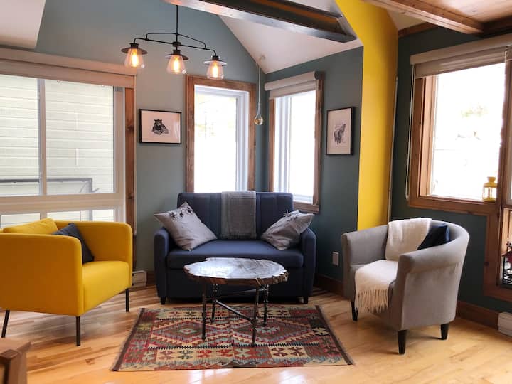 Condo à Emplacement Idéal Tout Près De La Montagne - Mont-Tremblant