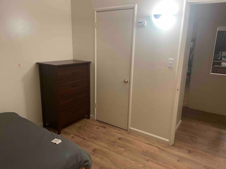 East Bay Comfort Room Close To Sf&south - San Leandro, CA