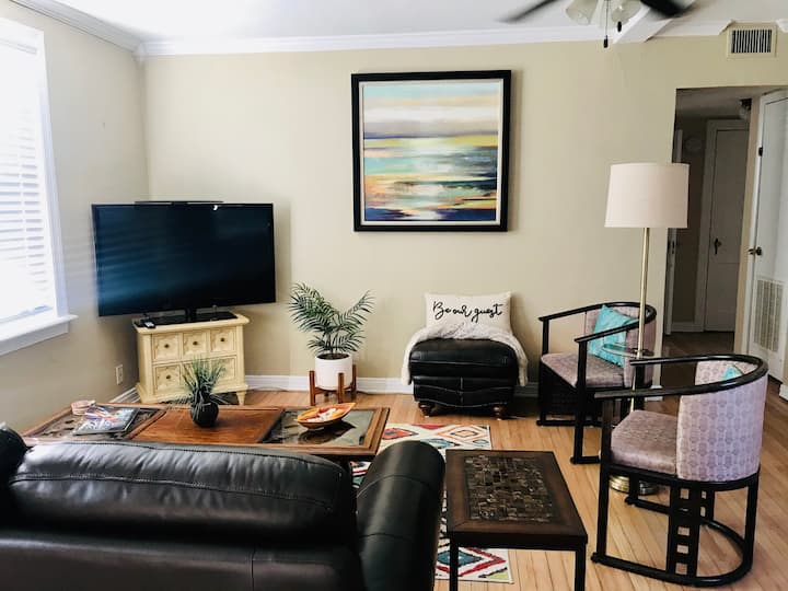 Comfy, Cozy San Marco Gem - Jacksonville