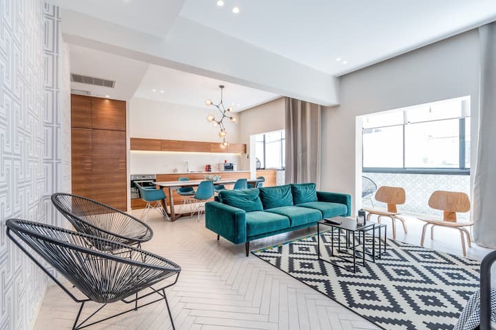 Bograshov Area - Amazing 2br Architect Apartment - テルアビブ
