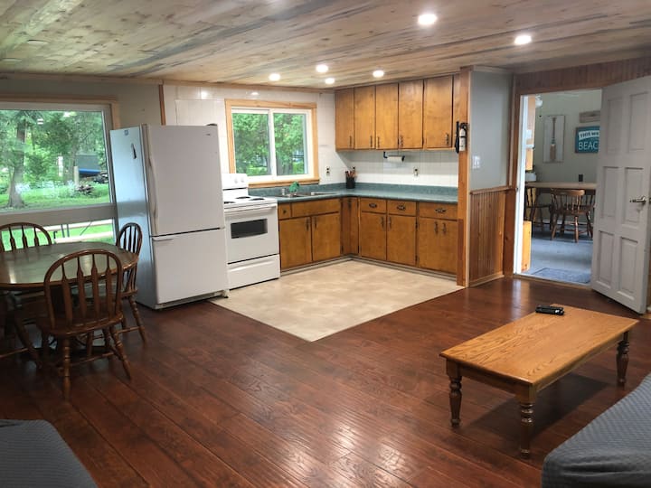 Snyder St Cottage, Port Elgin - Port Elgin