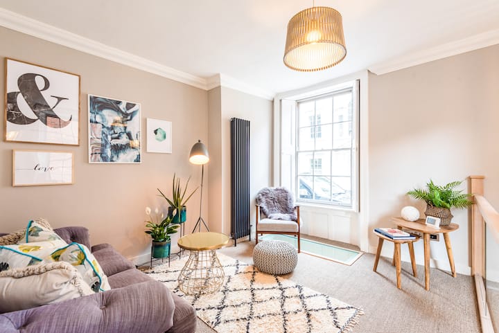 Seven Space | Contemporary 2 Bed Apartment - Norwich
