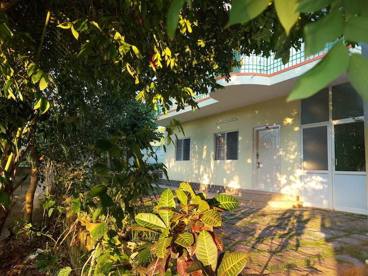 Garden View First Floor Anandis Suite - Yelagiri