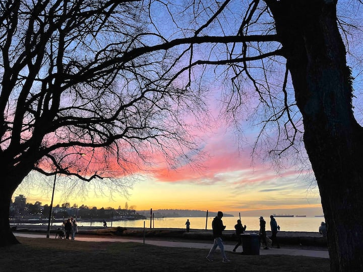 Cozy Campervan Steps Away From Stunning Kits Beach - Vancouver