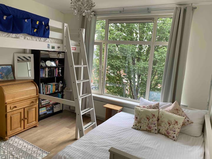 Family & Pet-friendly, Steps To The Beach - Scheveningen