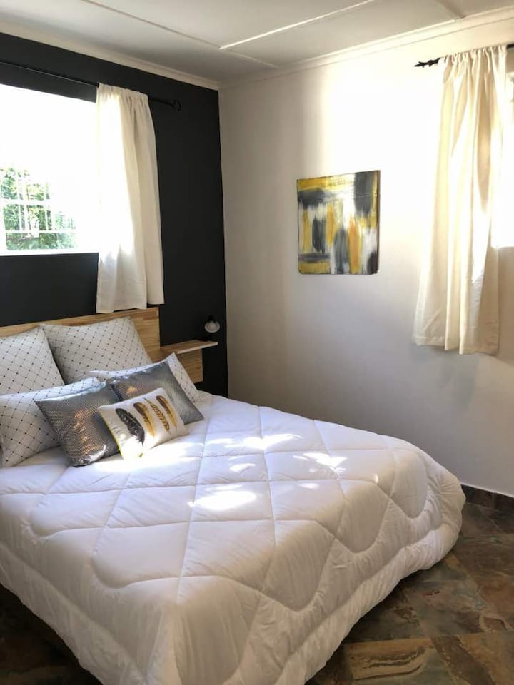 Charming City Cottage - Lusaka