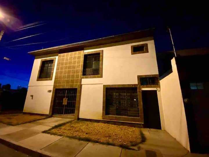 La Casa Di Mamma | Cochera Privada,2 Cuartos+wi-fi - Chihuahua