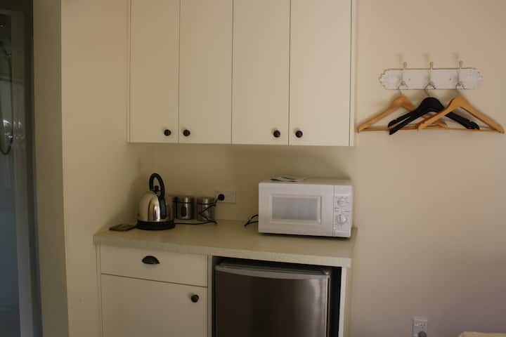 Private Garden Studio - Close To Town. - Blenheim