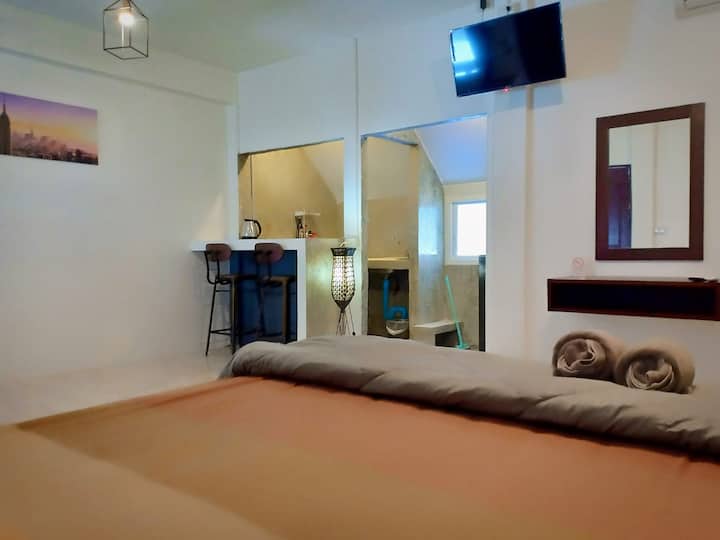 Large Studio + Kitchen - Inside The Old City #5 - Chiang Mai