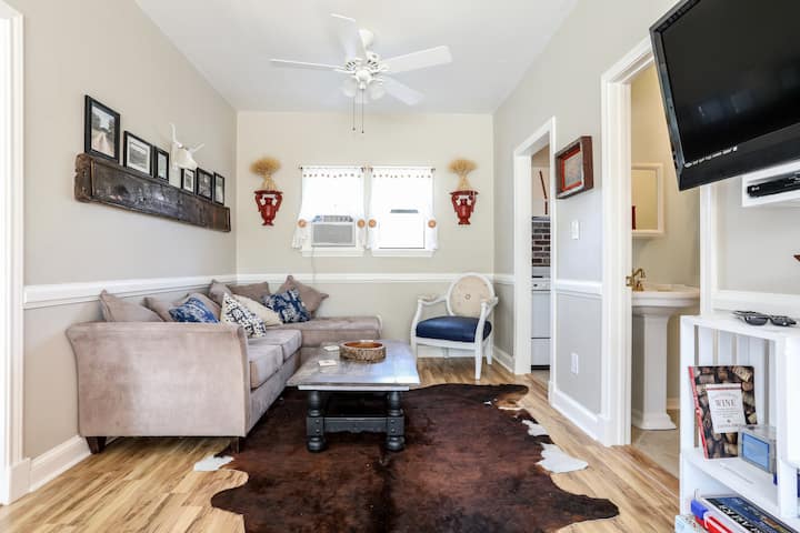 2/1 Foreman's House Close To Wedding Venues & Town - Dripping Springs, TX