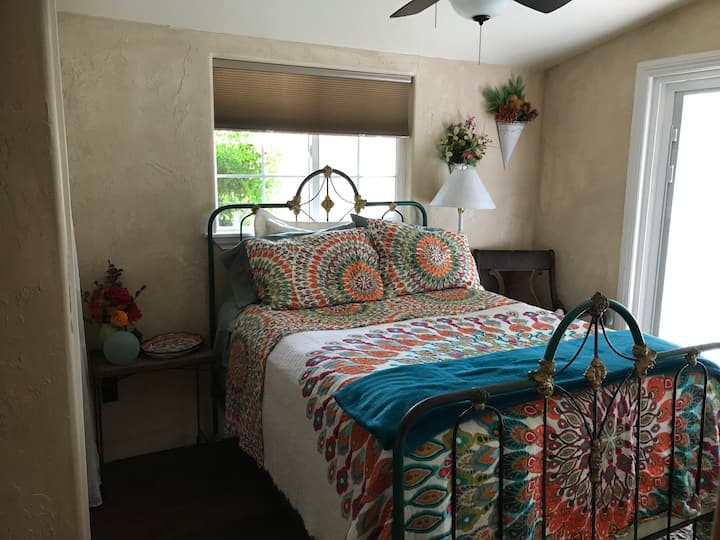 Peaceful, Spacious Home So.ukiah - Ukiah, CA