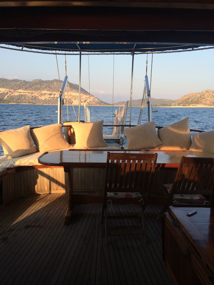 Mavi Yolculuk Için Klasik Bir Gulet - Kekova Adası