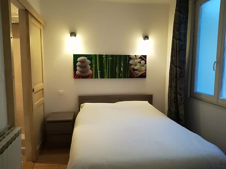 Chambre Double Standard - Ax-les-Thermes