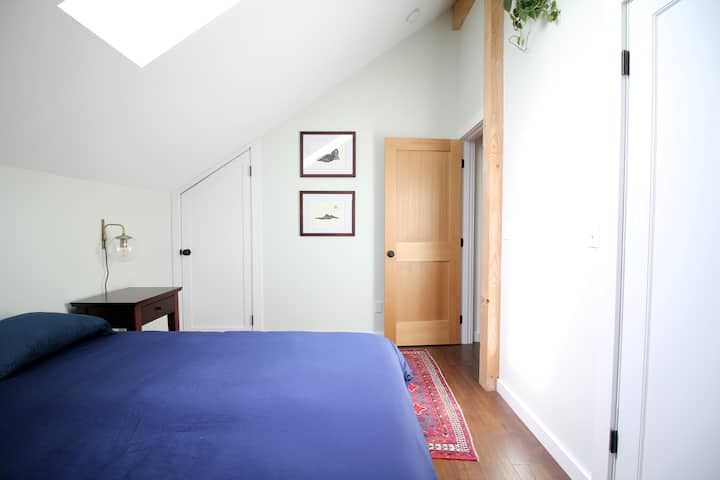 Woodstock Cottage - Portland, OR