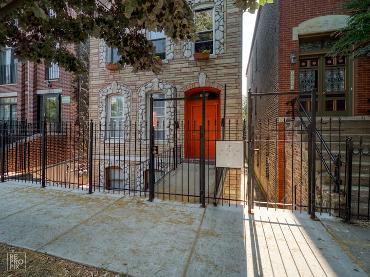 Modern - McKinley Park - Chicago