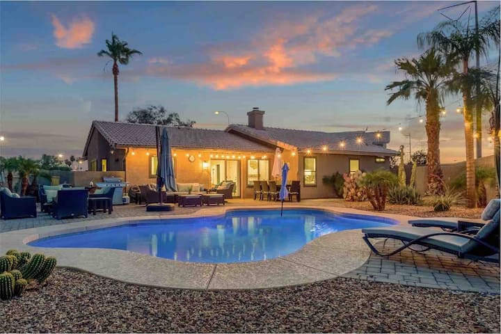 Stylish Pet Friendly Pool Oasis Near Dt Gilbert! - Gilbert