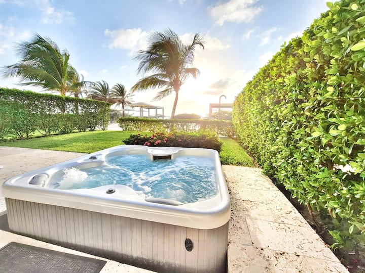 Casa Oded Azure Residence Ocean Front & Jacuzzi - Aruba