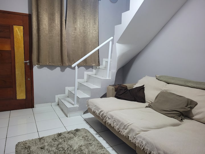 Sobrado  Na Praia Grande Na Tupi Com 2 Dormitorio - Praia Grande