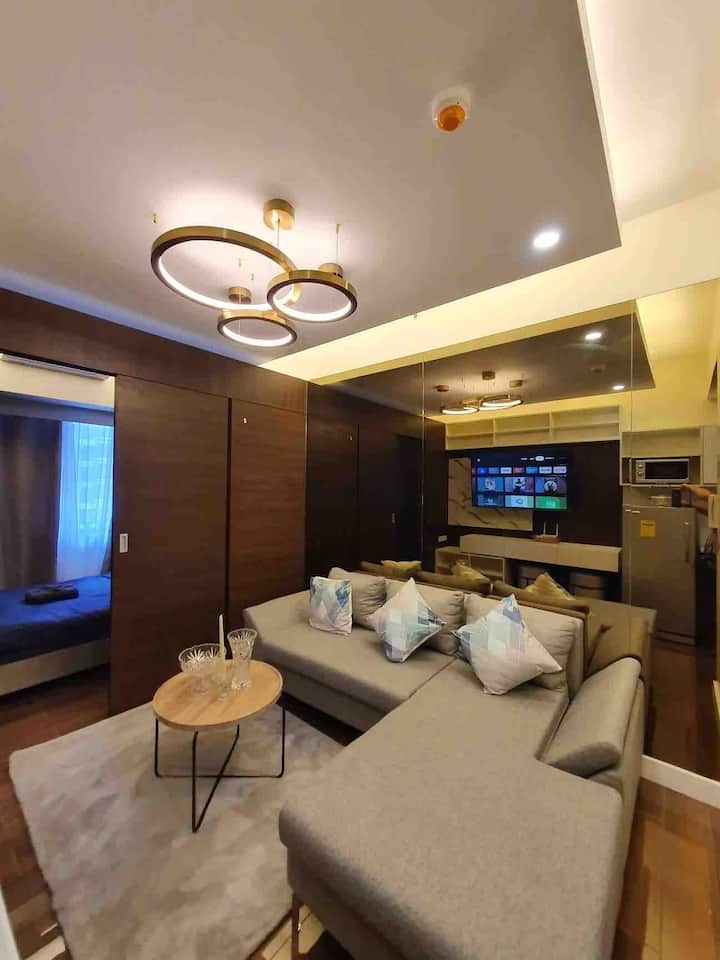 Rod’s Beautiful Condo With Pool View Makati City - Manille