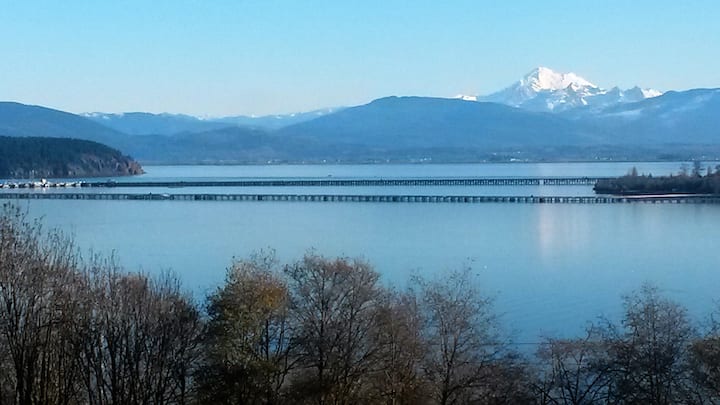 Anacortes  Water/baker View Apartment - Anacortes, WA