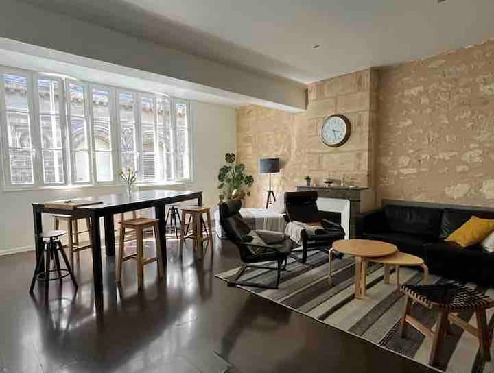 Appartement 94m2. Place Gambetta - Bordeaux