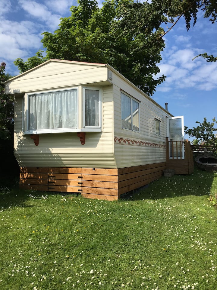 Caravan In Moelfre Village - Benllech