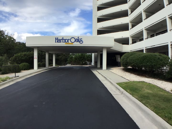 Stylish Condo On The Water Ideal For Long Stays. - Carolina Beach, NC