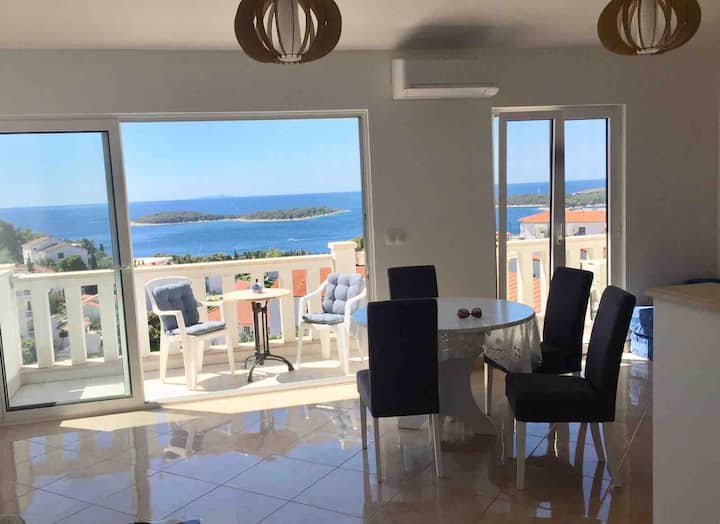 Seaview Penthouse & Terrace For 4 People Hvar City - Hvar