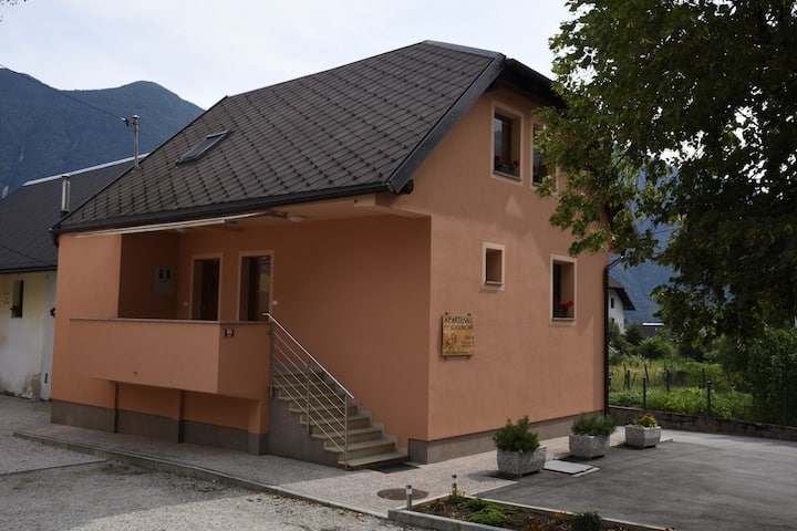 Apartments Kuglnovi - ČUkla - Čezsoča
