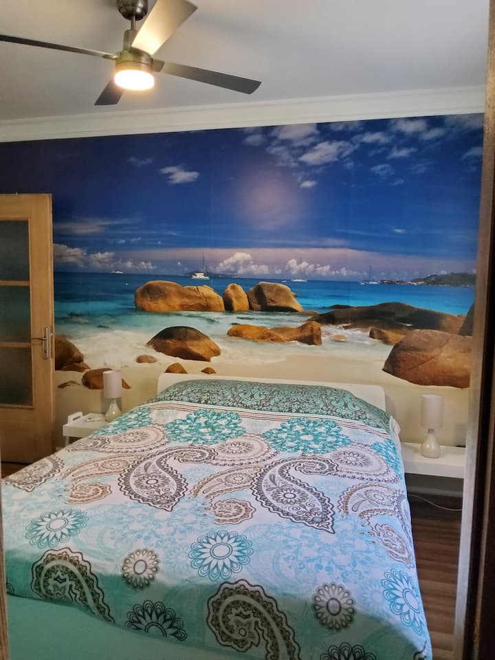 2 Bed-/2 Bathroom, Big Balcon, Small Children Free - Izmir