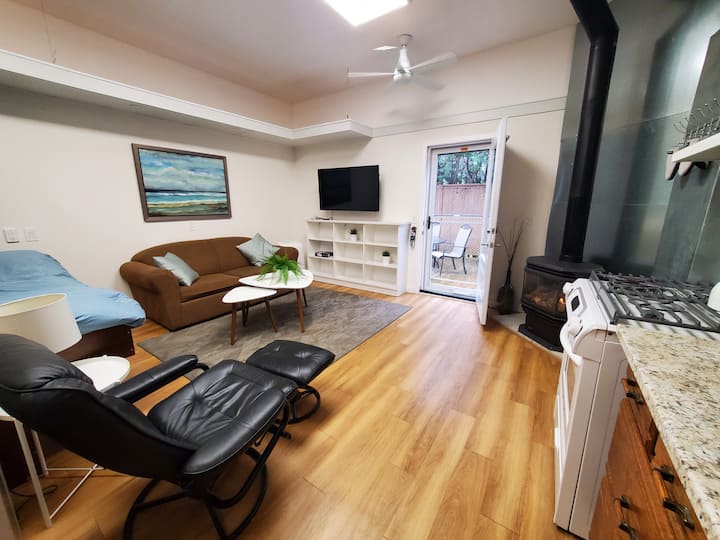 Island Lake Guest House - Caledon, ON, Canada