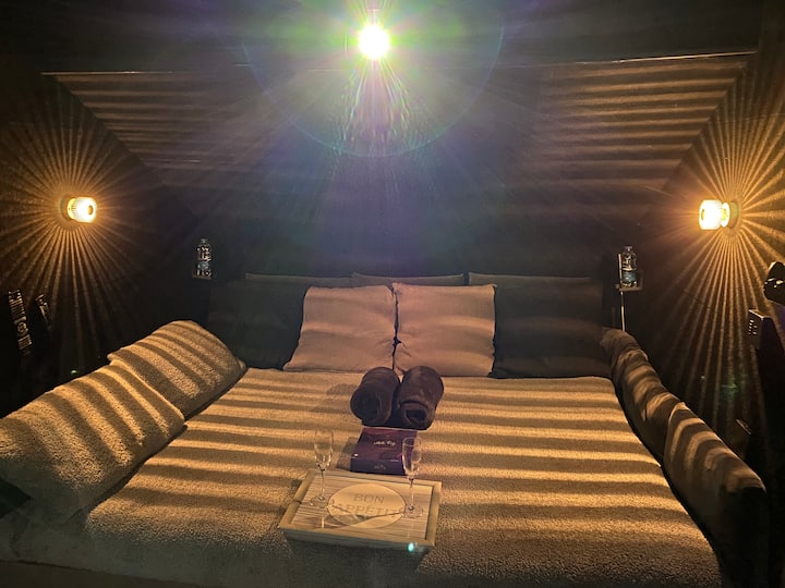 Cosy Cinema, Proof Is In The Pod - Barry