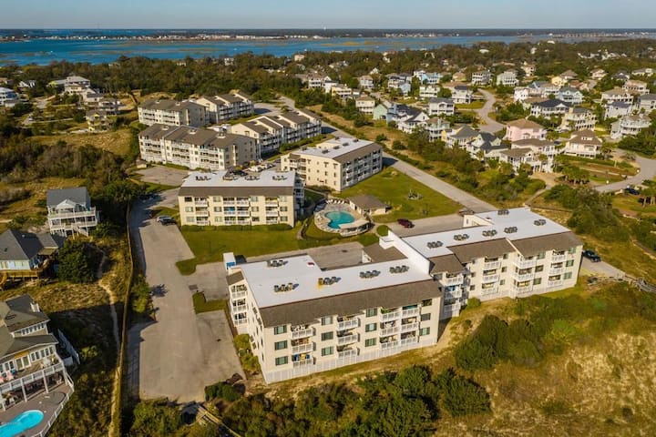 Amazing Condo(3 Bedrooms/3 Baths Emerald Isle, Nc) - Emerald Isle, NC