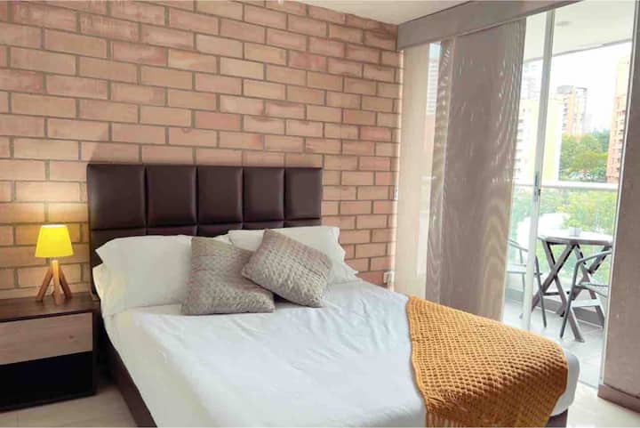 -Poblado Apt 1002 + Coworking + Metro - Envigado